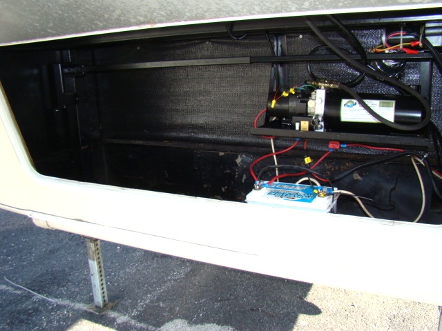 Salvage RV Parts 2000 KEYSTONE MONTANA FIFTHWHEEL 33FT 3-SLIDE MODEL ...