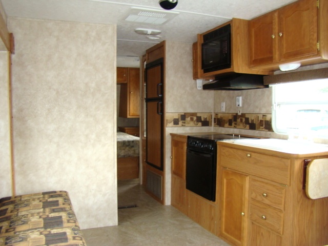 Salvage RV Parts 2007 KEYSTONE SPRINGDALE 27FT 1-SLIDE TRAVEL TRAILER ...